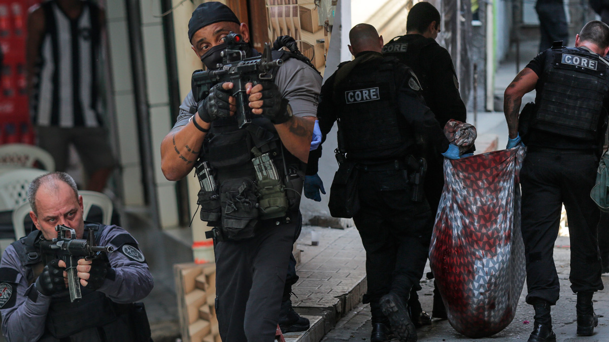 Operación policial en Río de Janeiro deja decenas de muertos ...