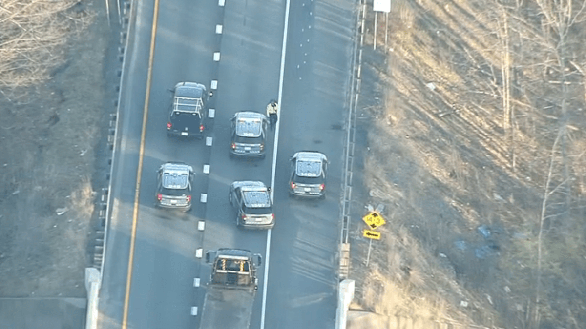 Hombre de Lawrence muere tras volcamiento en la autopista I-93 en ...