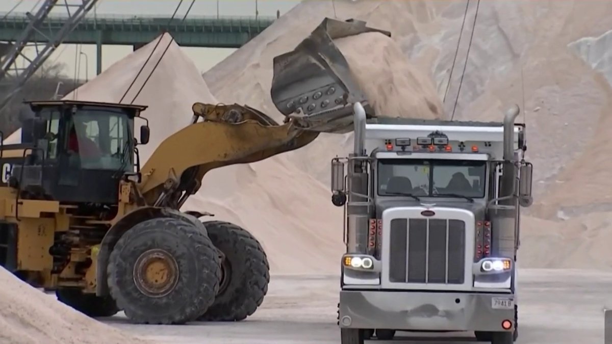 Inician preparativos en carreteras para tormenta Nor’easter – Telemundo ...