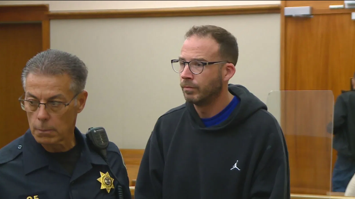 Vuelven a meter preso a ex concejal de Cranston – Telemundo Nueva ...