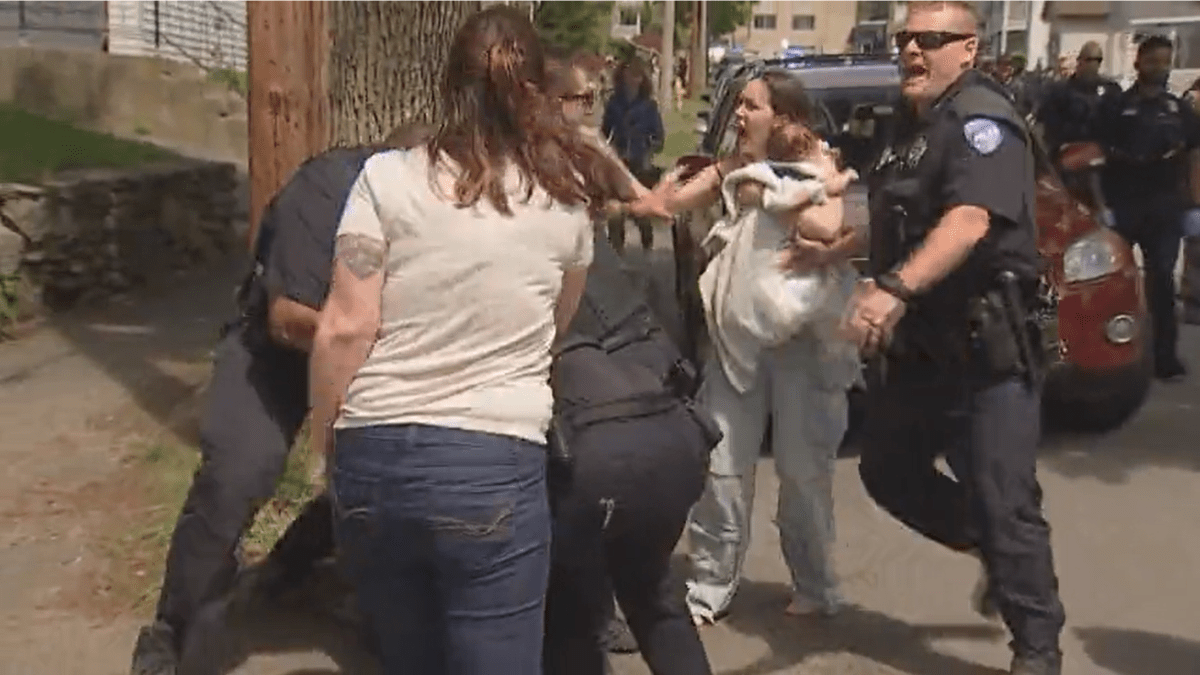 Revelan detalles de arresto de ICE a madre en Worcester, MA – Telemundo Nueva Inglaterra