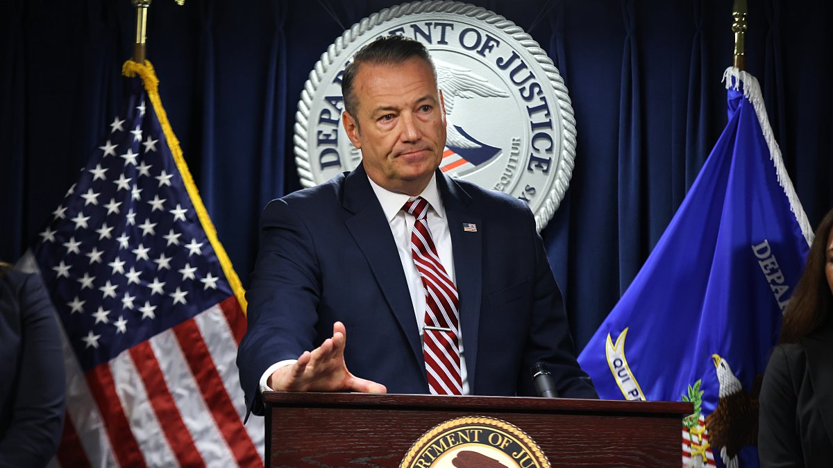 El director de ICE promete ‘inundar’ Boston – Telemundo Nueva Inglaterra