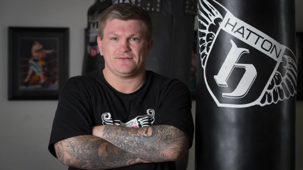 Muere el excampeón de boxeo Ricky Hatton a los 46 años – Telemundo ...