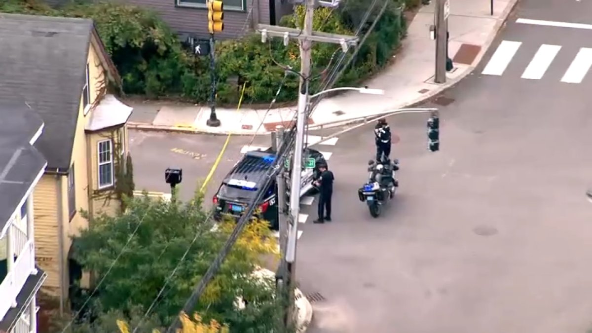 Informe de ciclista disparando cerca de campus de Harvard – Telemundo ...