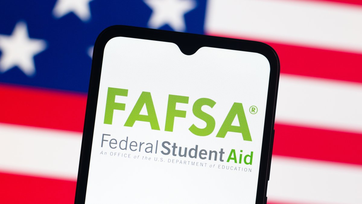 Cómo llenar la FAFSA para el año escolar 2026-2027 en EEUU – Telemundo ...