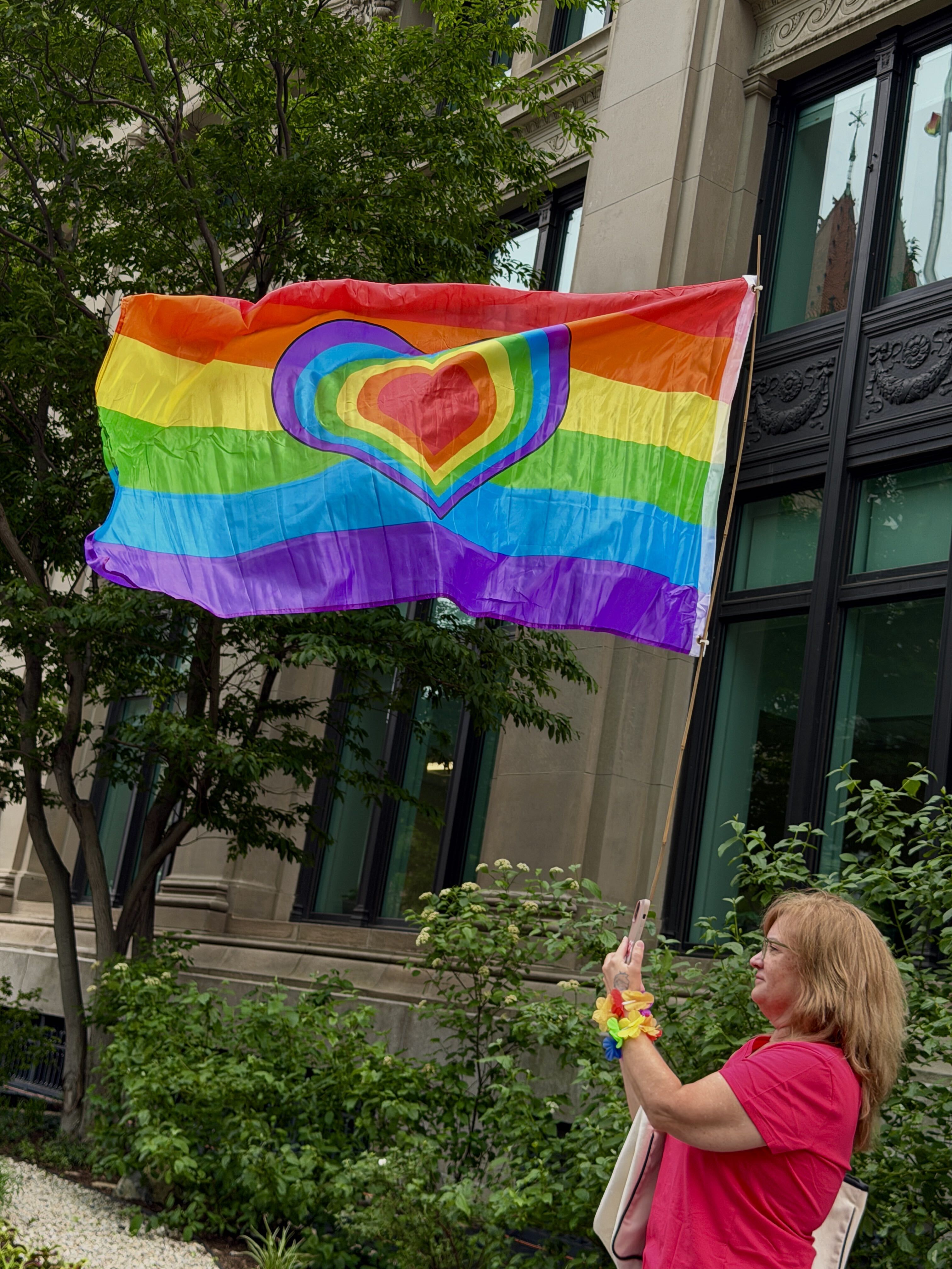 FOTOS: Desfile del Orgullo en Boston 2026 – Telemundo Nueva Inglaterra